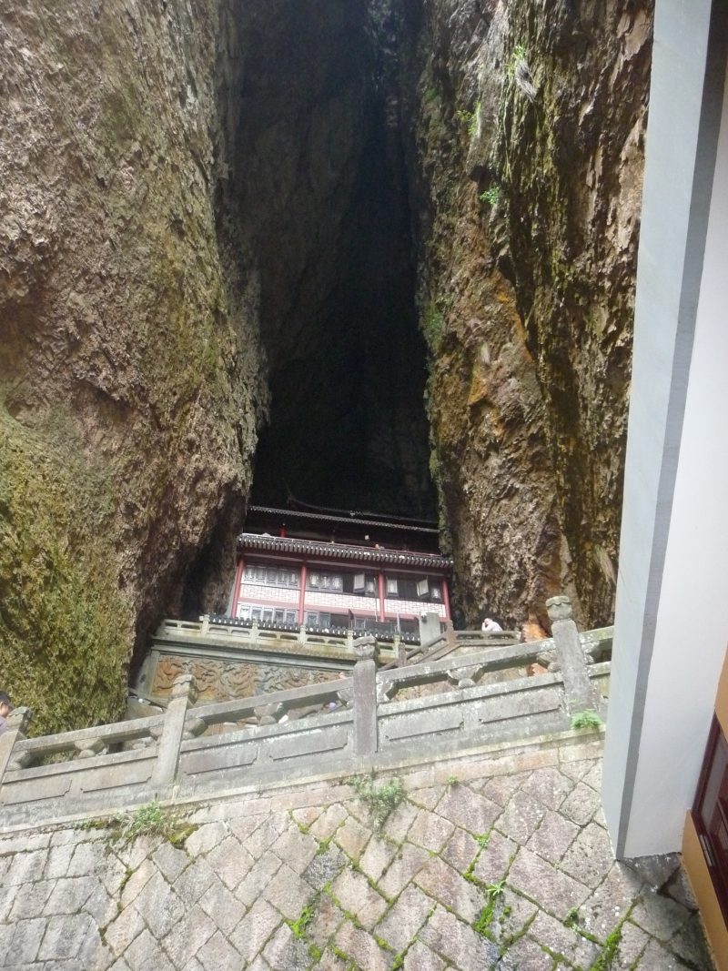 Guanyin temple in Lingfeng Peak, Zhejiang, China | Ranjan's Writings